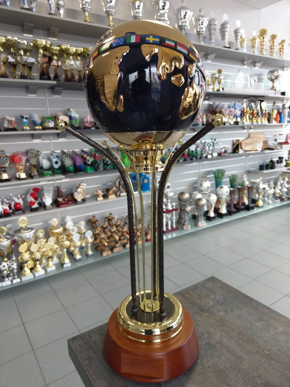 Designpokale - hochwertig & besonders | Pokale & Gravuren Rostock